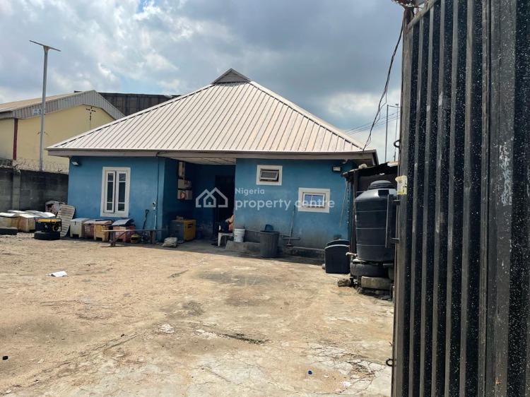 For Rent: 6 Bedrooms Commercial Property, Funsho Williams (western) Avenue, Surulere, Lagos | 6 ...