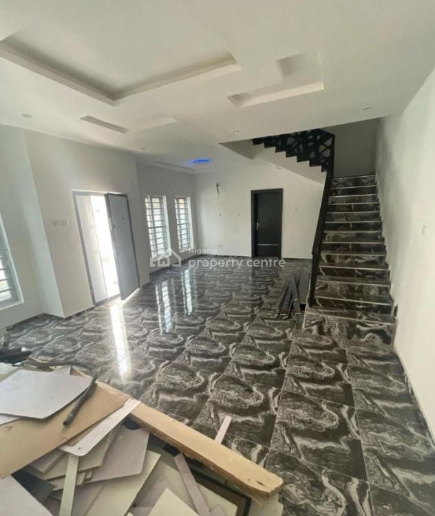 For Sale: Two (2) Bedrooms, Alaka Estate, Surulere, Lagos | 2 Beds, 2 ...