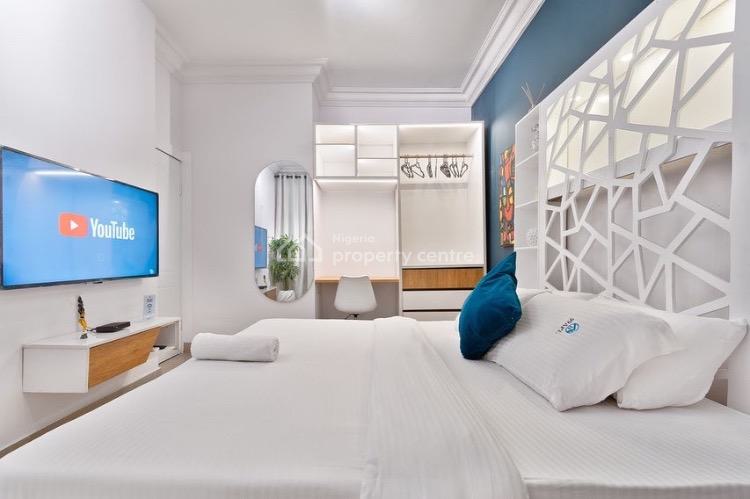 Short Let: Exquisite 1 Bedroom,wifi ,netflix ,dstv, Lekki Phase 1 ...