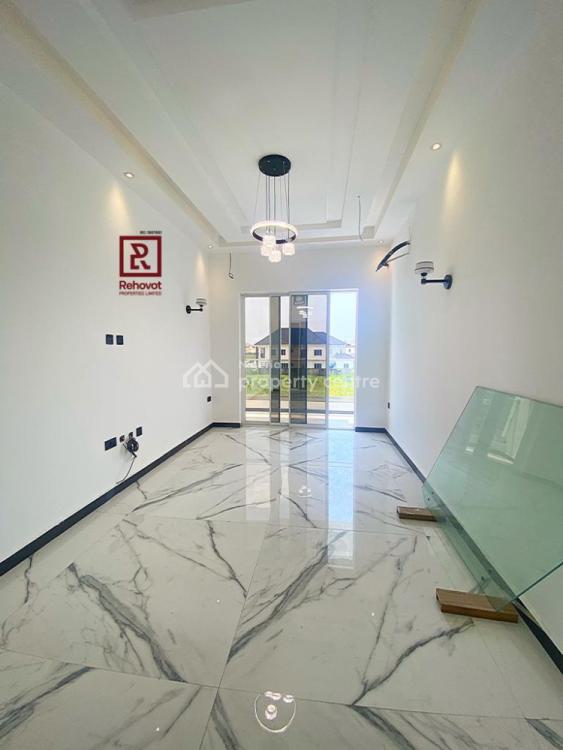 For Sale: Luxurious 7 Bedrooms Fully Detached Duplex, Royal Gardens ...