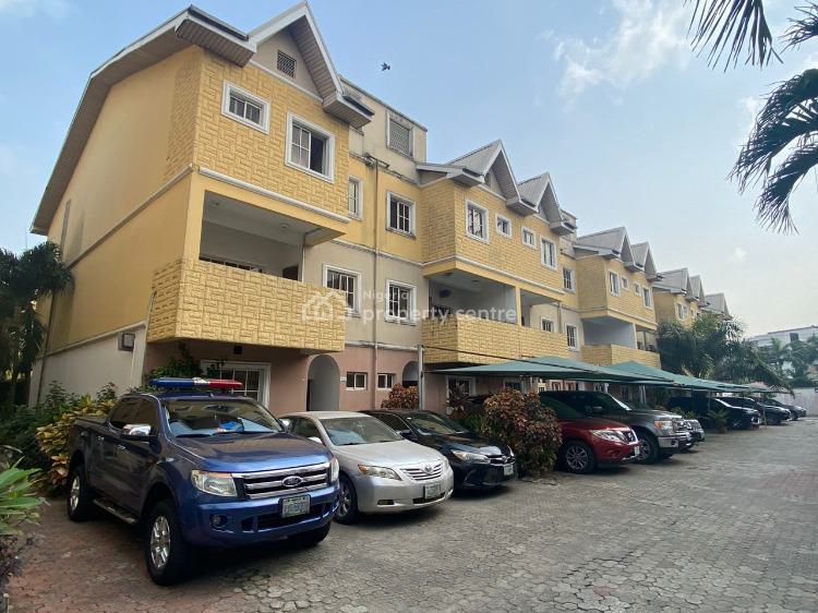 For Sale: 3 Bedroom Terrace With One Room Service Quarters, Parkview ...