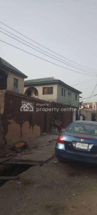 For Sale: A Storey Building, Awoseyon Lane, Shomolu, Lagos | 2 Beds, 2 ...