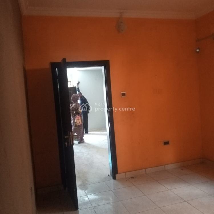 For Rent: Very Decent Mini Flat, Off Ogunlana Drive, Surulere, Lagos ...