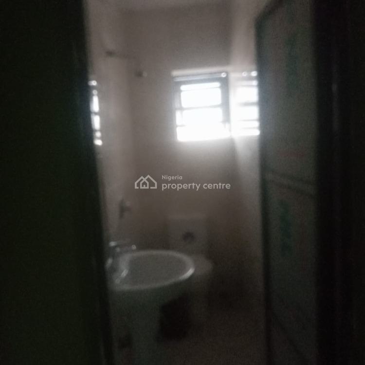 For Rent: Very Decent 2 Bed Room, Off Ishaga Road, Idi Araba, Surulere ...