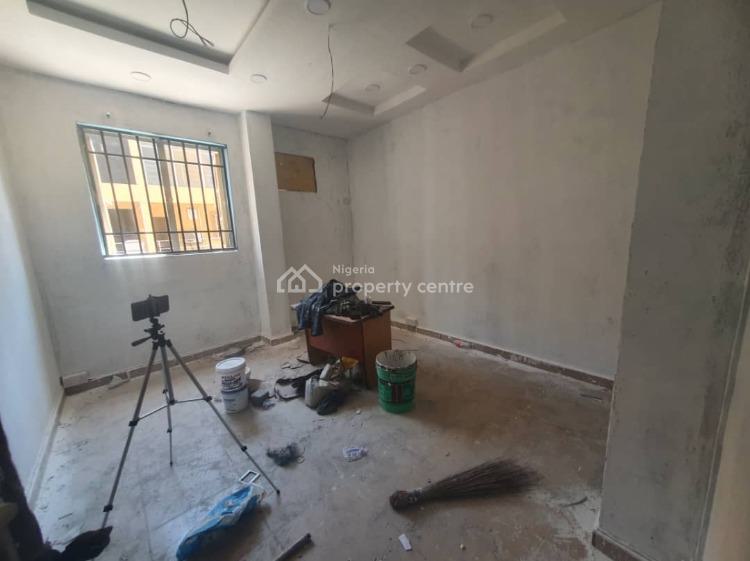 For Rent: 1 Room Office + Toilet In A Large Compound, Yaba, Lagos ...
