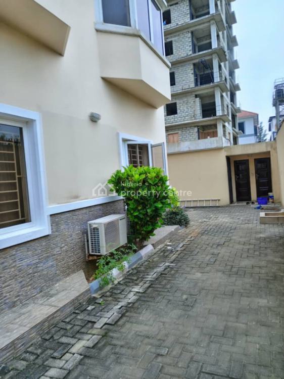 For Rent: Luxury Three Bedroom Flats Plus A Room Bq, Banana Island ...