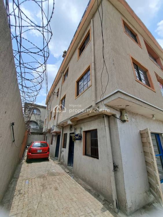 For Sale: 2 Storey Building With A Penthouse, Apata, Shomolu, Lagos ...