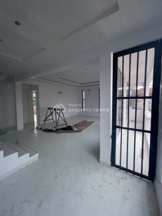For Sale: Super Spacious Rooms, Double Volume Ceiling 4 Bedrooms Semi ...