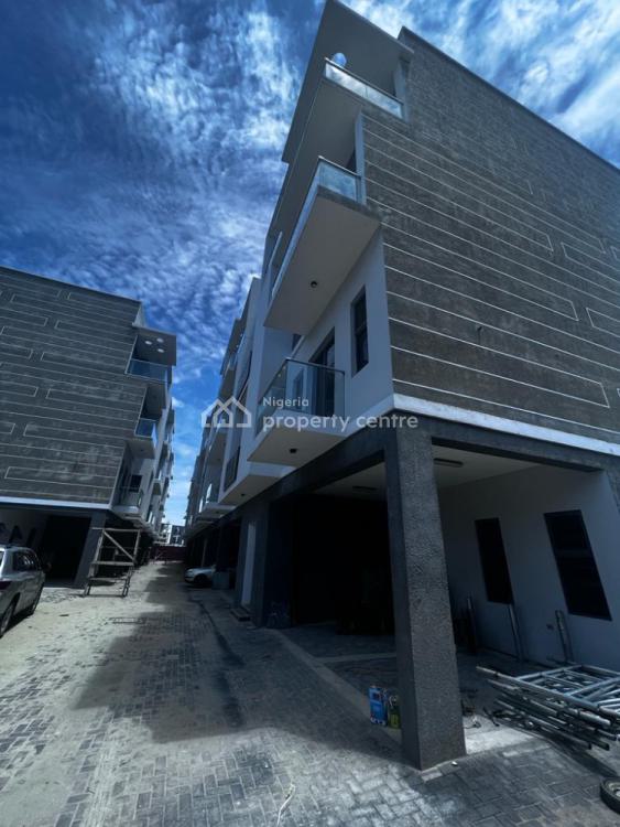 For Sale: Nicely Built 2 Bedroom Maisonette, Lekki Phase 1, Lekki ...