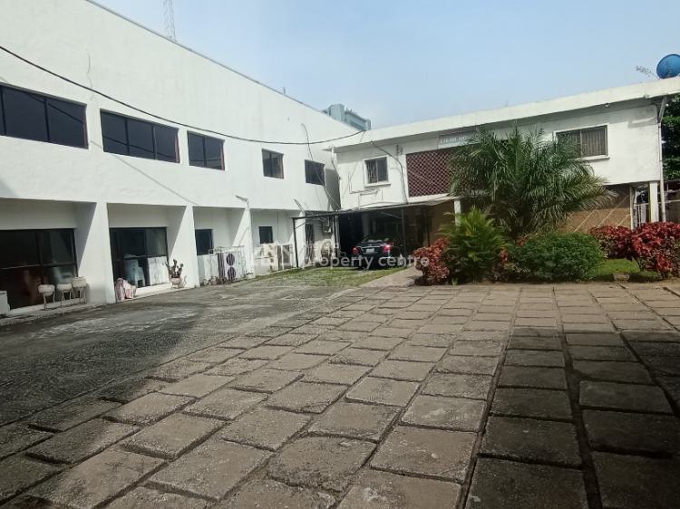 For Sale: 1,240sqm Plot With Event Hall And Driveway, Akin Adesola ...