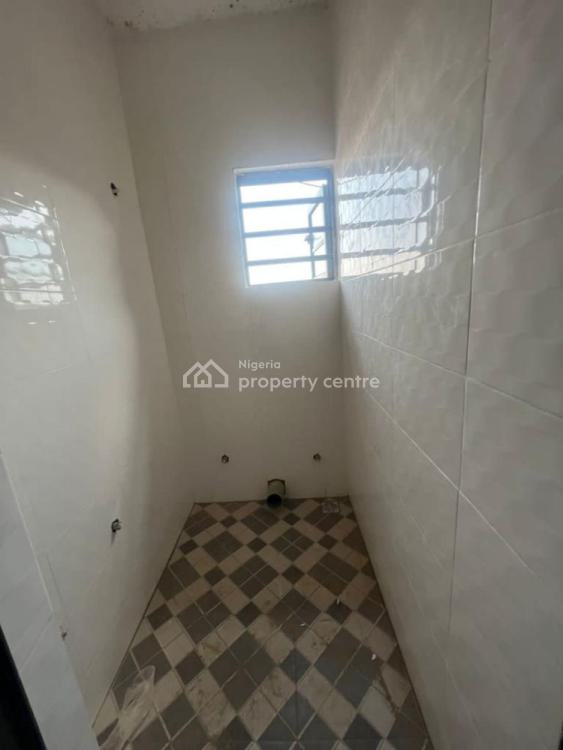 For Rent: Newly Built 2 Bedroom Flat, Onike, Yaba, Lagos | 2 Beds, 3 ...