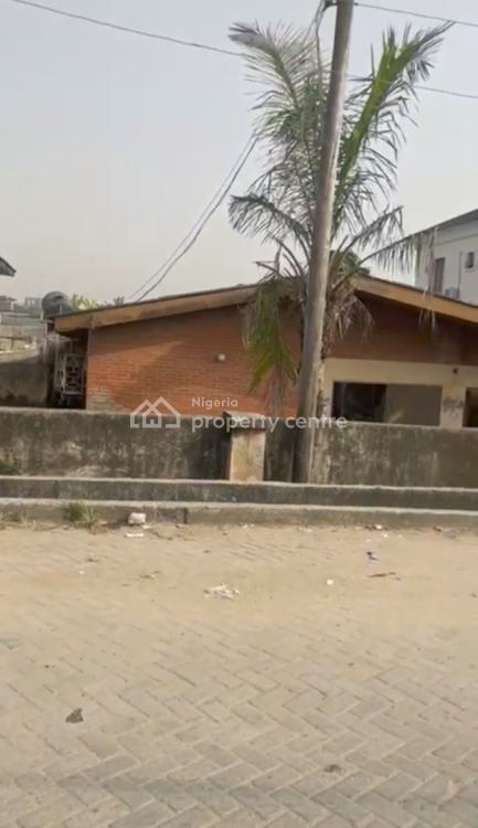 For Sale: A Dilapitated Bungalow, Akoka, Yaba, Lagos | Nigeria Property ...
