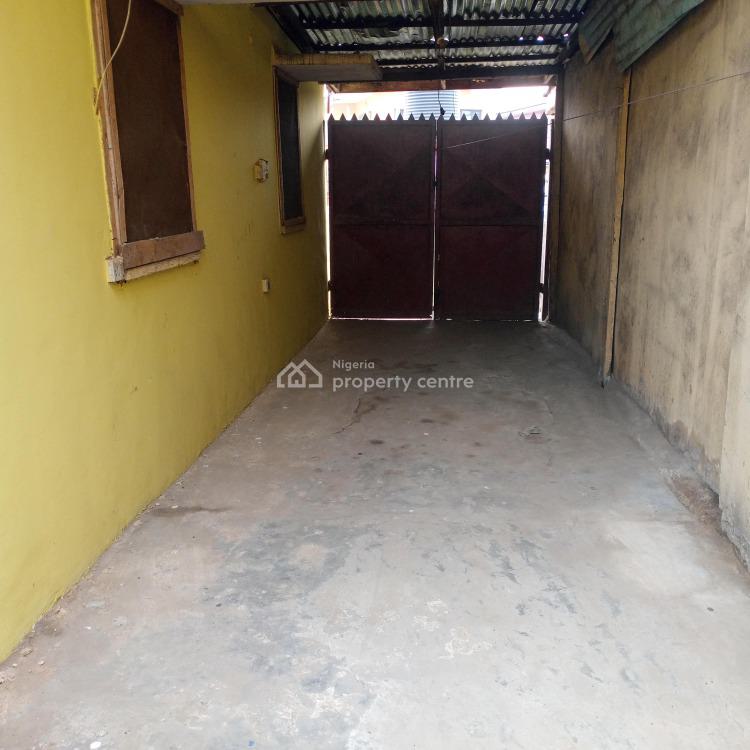 For Rent: Apartment & A Big Shop, Lawanson Road, Surulere, Lagos | 3 ...