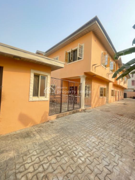 For Rent: Lovey 3 Bedroom Flat Only 2 People In Compound (self Service ...