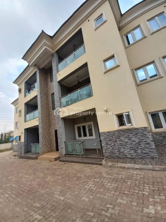 For Rent: A Very Good Spacious 3 Bedroom Flat, Durumi District After ...