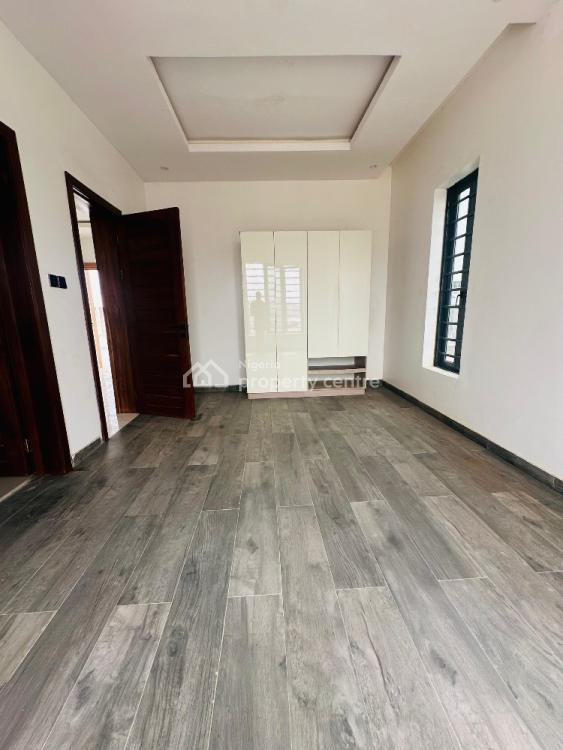 For Sale: Fully Detached 4 Bedroom Mansion With Bq, GRA Phase 2, Magodo ...