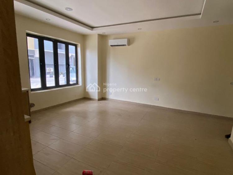 For Sale: Executive 1 Bedroom Flat, Off Palace Road, Oniru, Victoria ...