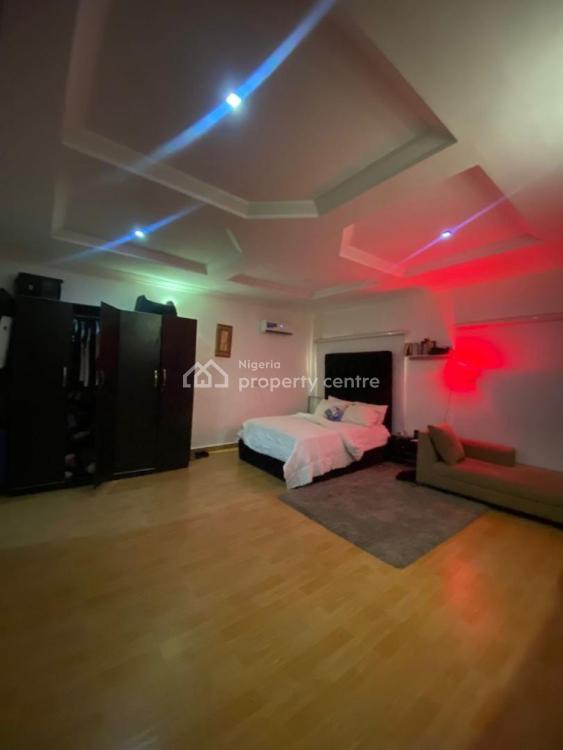 For Rent: Massive Studio Apartment, Kunsela Road, Ikate Elegushi, Lekki, Lagos (Ref: 2197686)