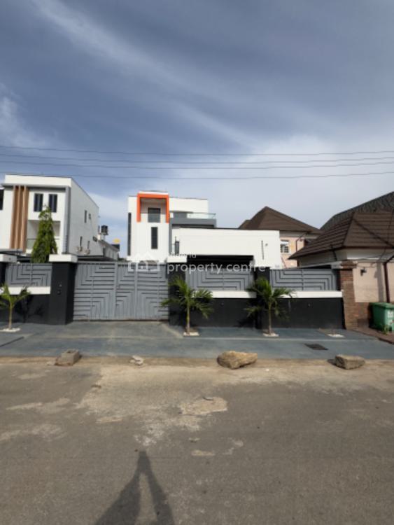 For Sale: Solidly Built 6 Bedroom Detached Home., Apo Resettlement, Apo ...