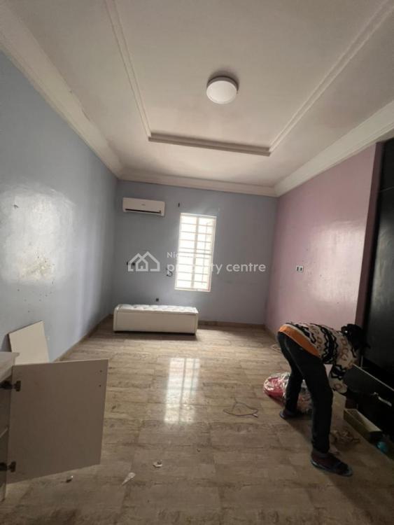 For Rent: A Studio Apartment With Ac And Open Plan Kitchen, Van Daniel ...