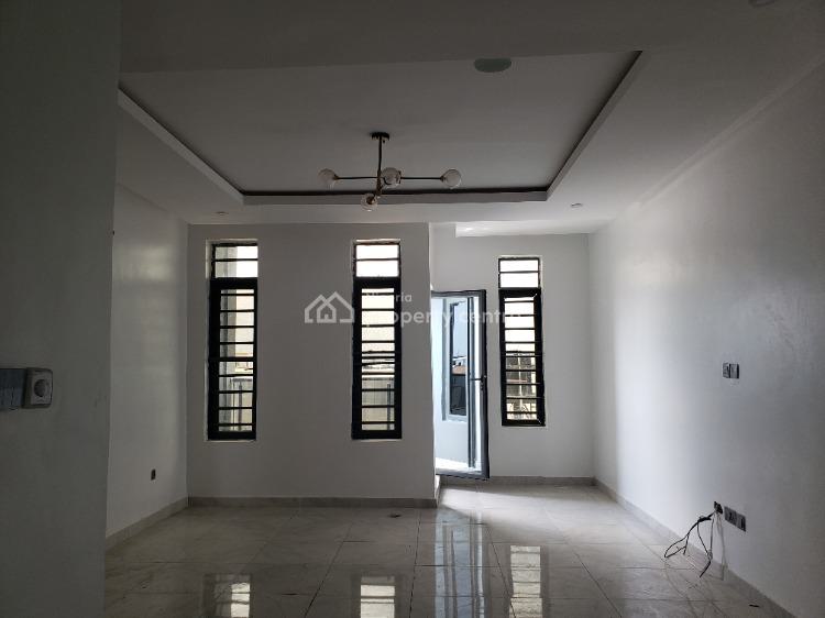 For Sale: Fully Serviced Luxury 2 Bedroom Apartment, Ologolo, Lekki ...