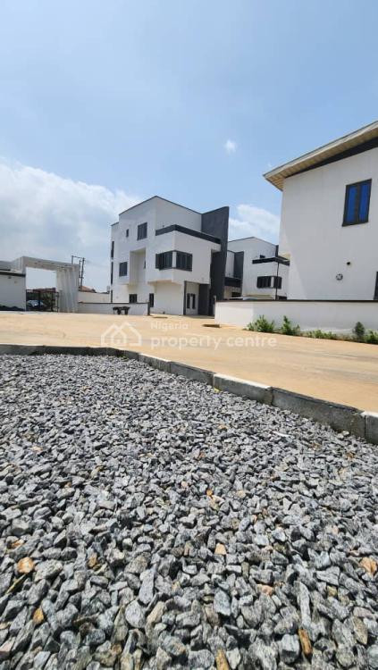 For Sale: A Well Stylished And Luxury 5 Bedroom Duplex With Penthouse ...