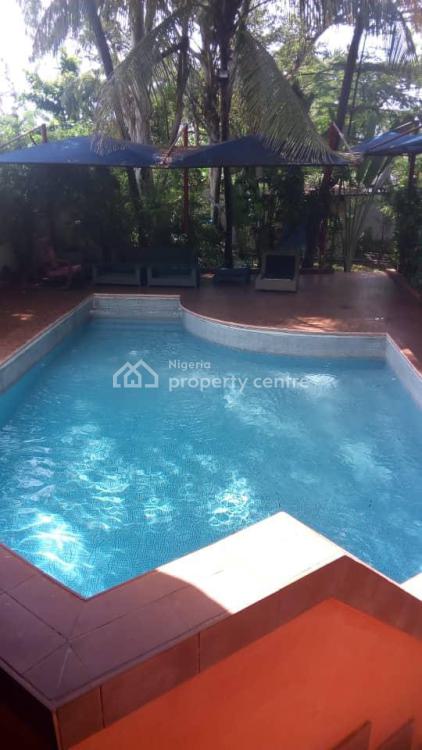 For Rent: 3 Bedroom 2 Toilets/2 Baths Furnished/equipped Apartment, Off ...