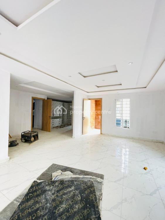 For Sale: Luxury 6 Bedroom Duplex On The Mainland, Magodo, GRA, Isheri ...