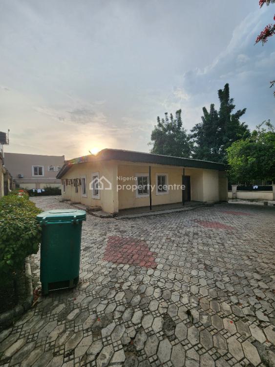 For Sale: 4 Bedroom Bungalow In A Very Good Location, Zone 7, Wuse ...