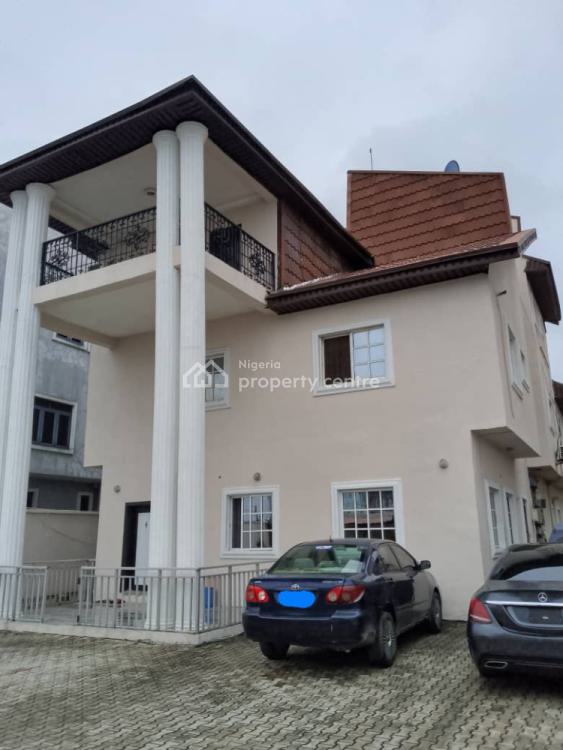 For Rent: 2 Bedroom Apartment In A Block Of Flats., Right Side, Oniru ...