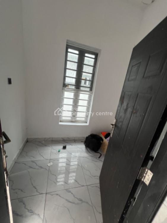 For Rent: Boys Quarters (bq), Orchid Van Daniel Estate, Lekki Phase 2 ...