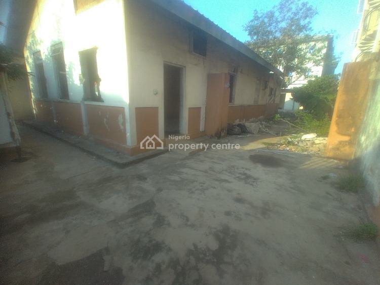 For Sale: Completely Vacant Bungalow Lying On 500 Square Meters Land ...