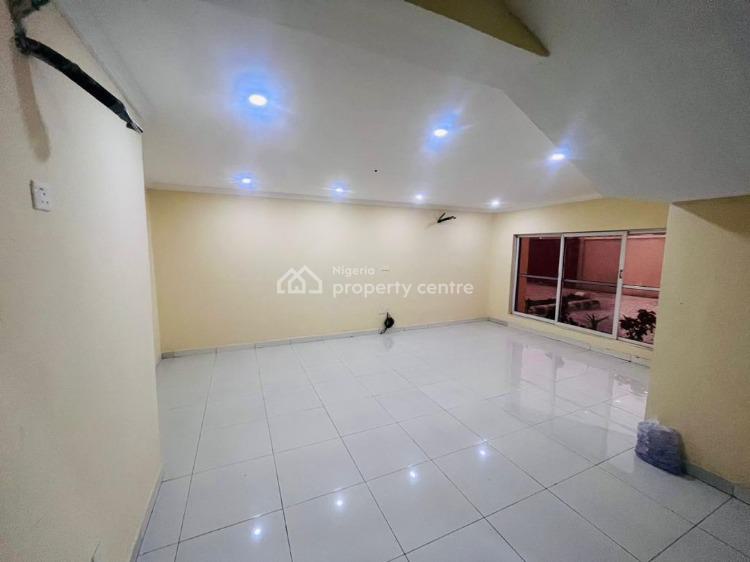 For Rent: Massive Room In A Shared Apartment, Lekki, Lagos | 1 Beds, 1 ...