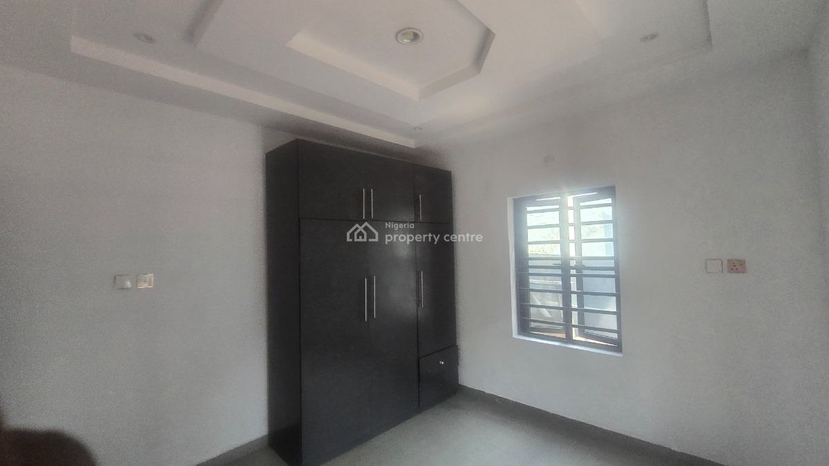 For Rent: Lovely All Ensuite 3bedroom Flat Within A Gated And Serene ...