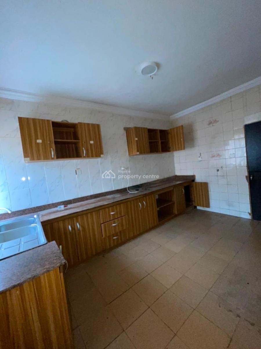 For Rent: 5 Bedrooms Semidetached Duplex, GRA, Ogudu, Lagos | 5 Beds, 5 ...