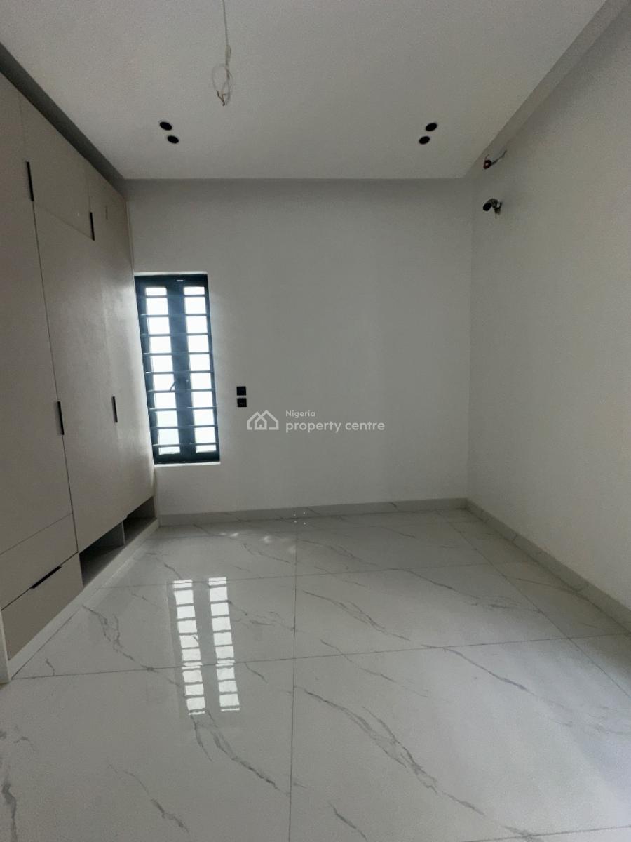 For Sale: 5 Bedroom Detached Duplex With Bq, Swimming Pool, Chevron ...