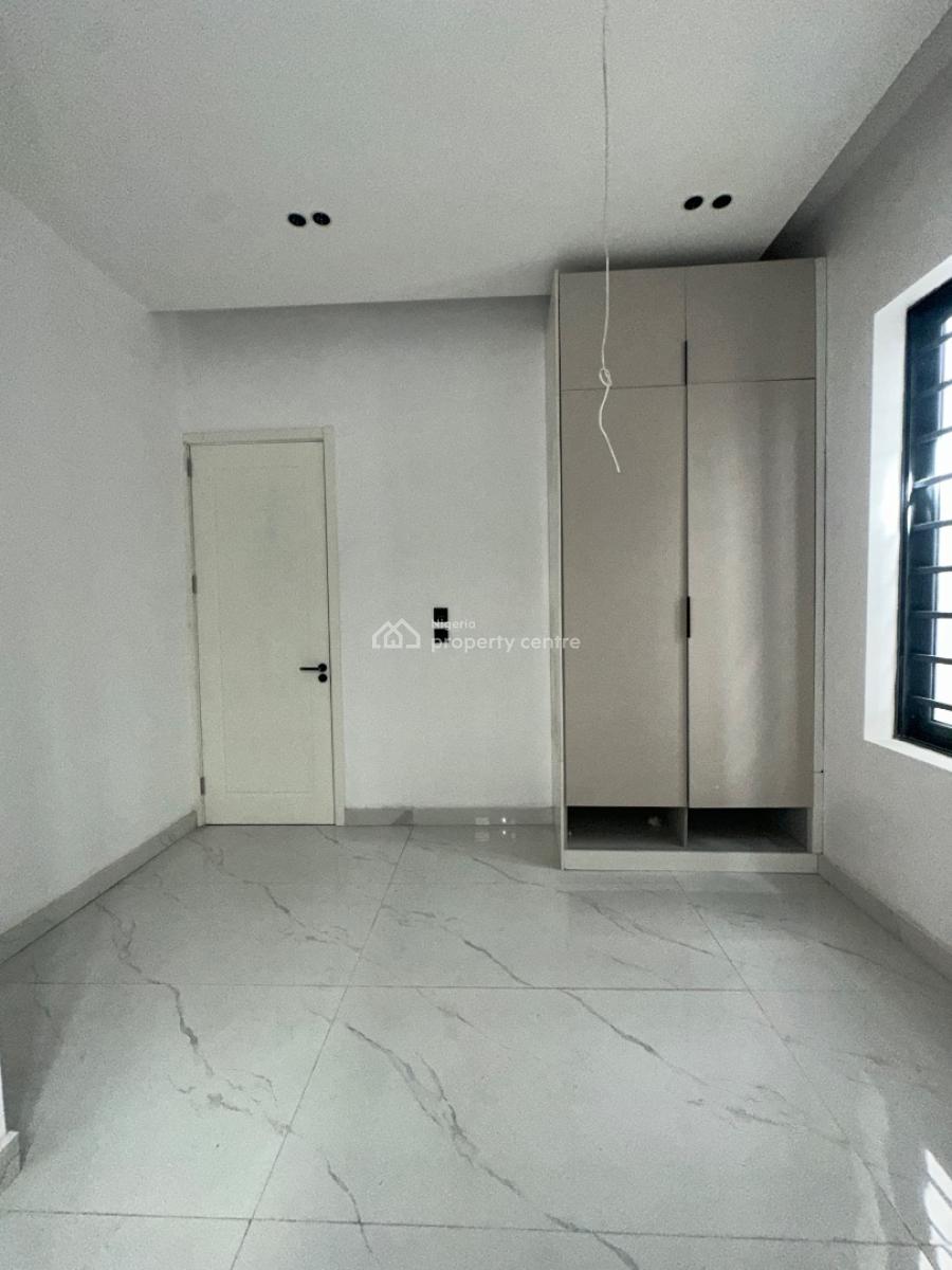 For Sale: 5 Bedroom Detached Duplex With Bq, Swimming Pool, Chevron ...