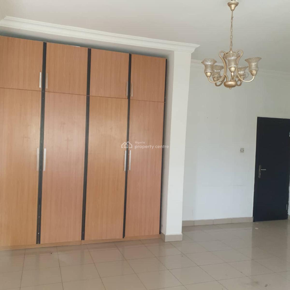For Rent: Spacious 3 Bedroom Apartment., Spg, Ologolo, Lekki, Lagos | 3 ...