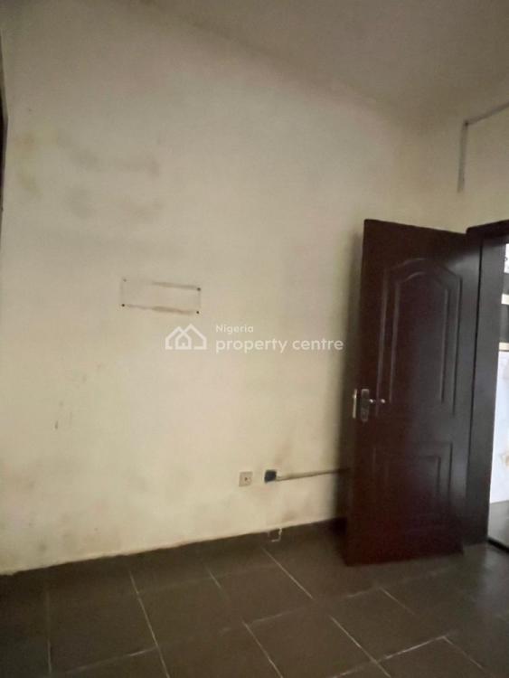 For Rent: Self Contained Boys Quarters, Off Admiralty, Lekki Phase 1 ...